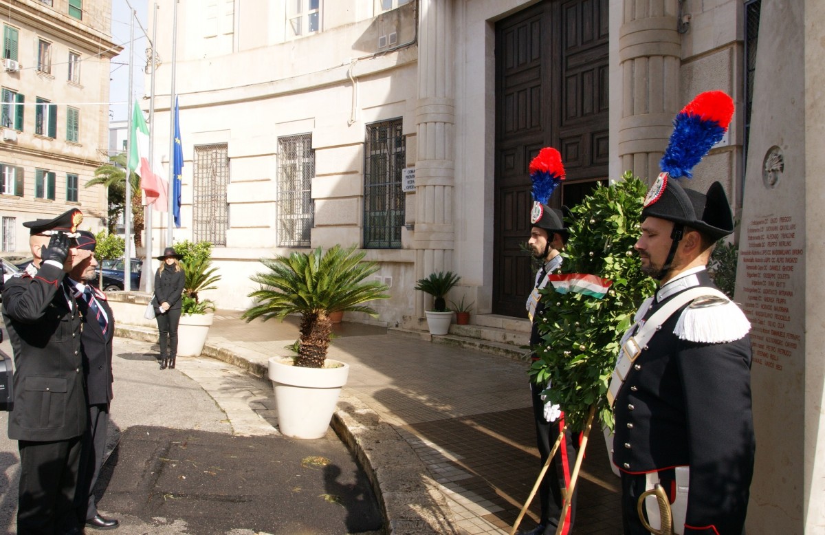 Commemorate le vittime della strage di Nassiriya Commemorate le vittime della strage di Nassiriya