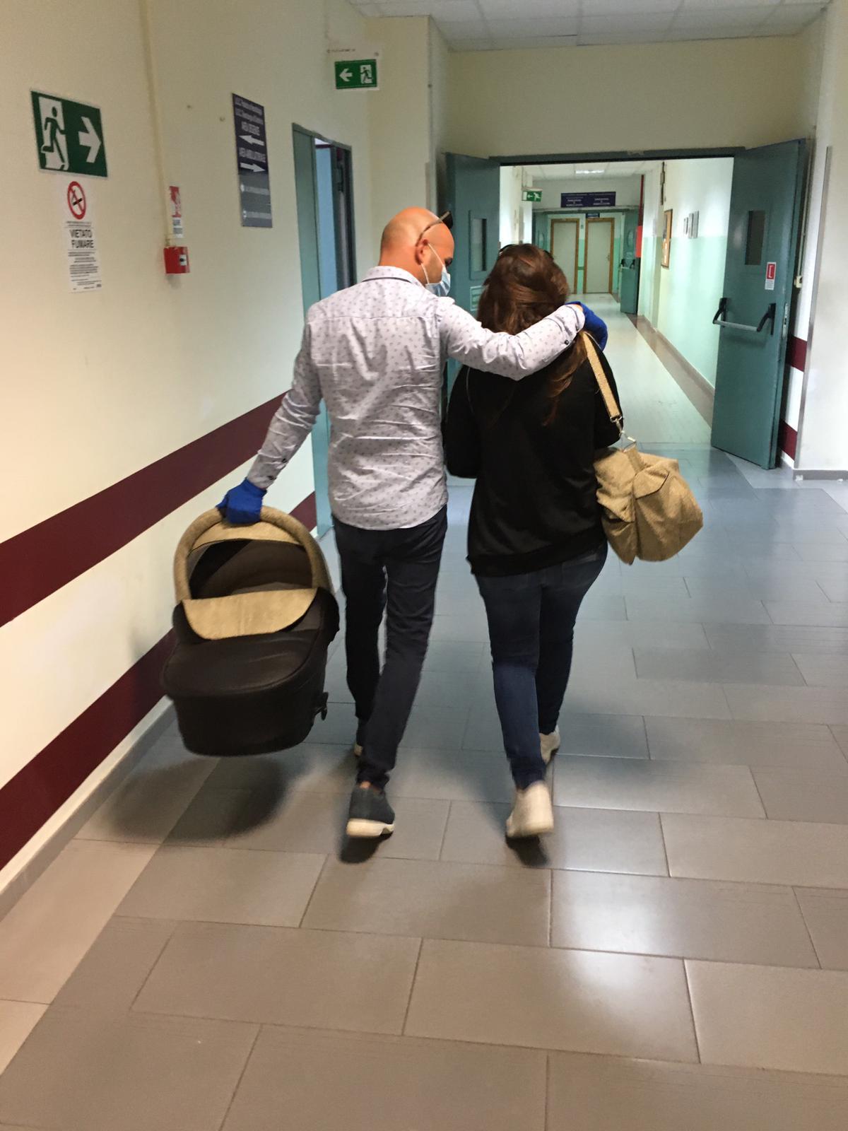 "Grazie di non avermi lasciato sola". Così una neo mamma per il Guzzardi