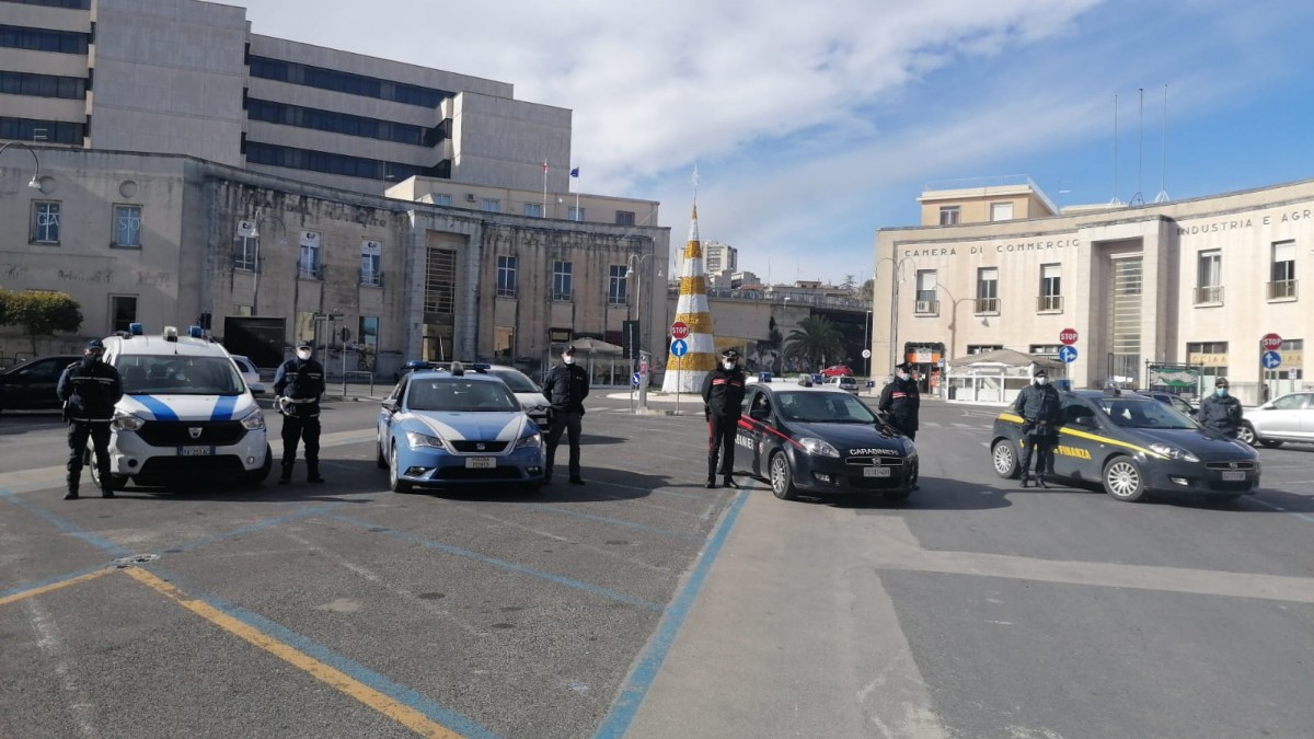Ragusa, contestate 22 sanzioni per inosservanza alle norme anti Covid Ragusa, contestate 22 sanzioni per inosservanza alle norme anti Covid