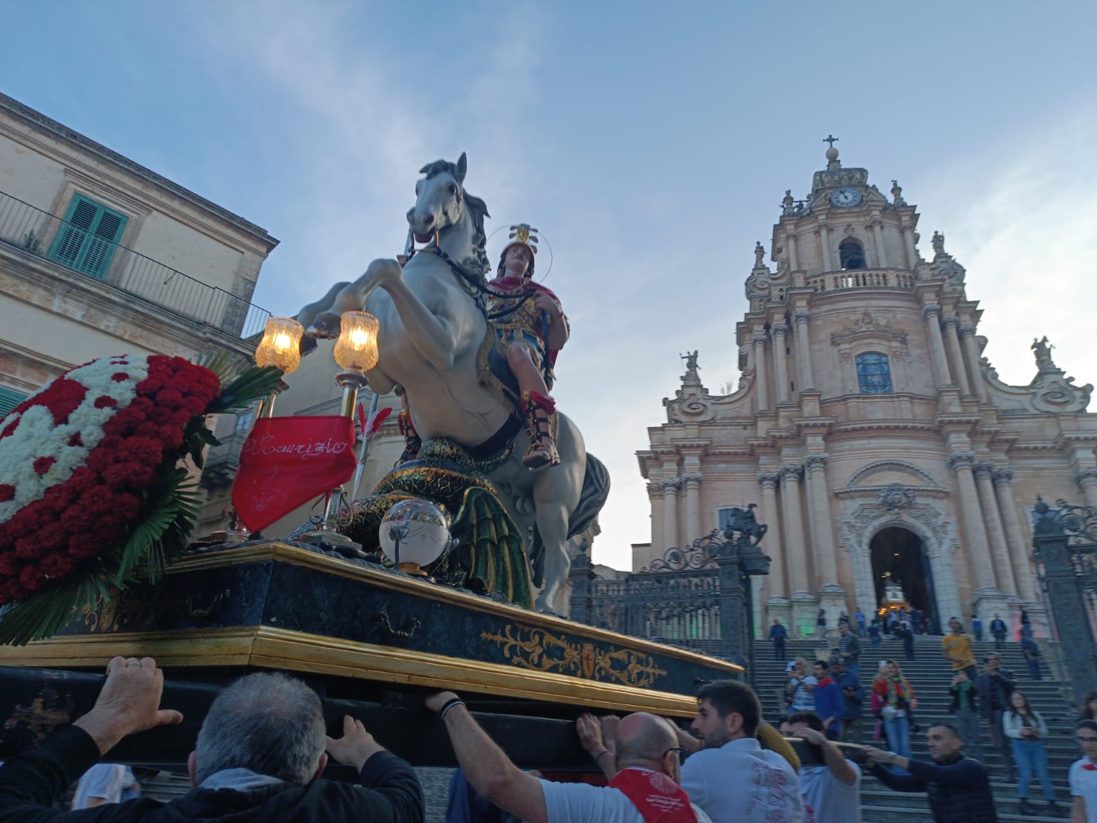 San Giorgio, oggi la seconda processione nella città antica