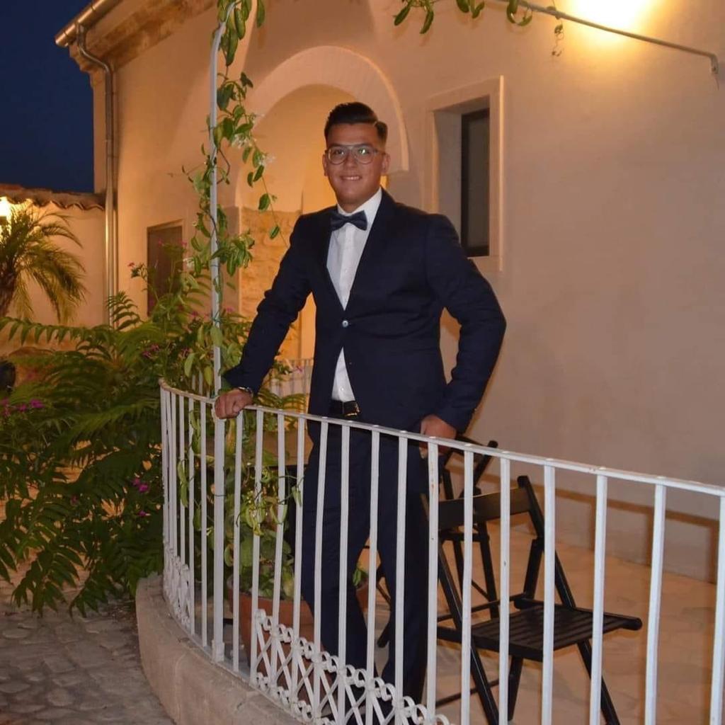 Comiso News - Si svolgeranno sabato 21 i funerali di Matteo Battaglia